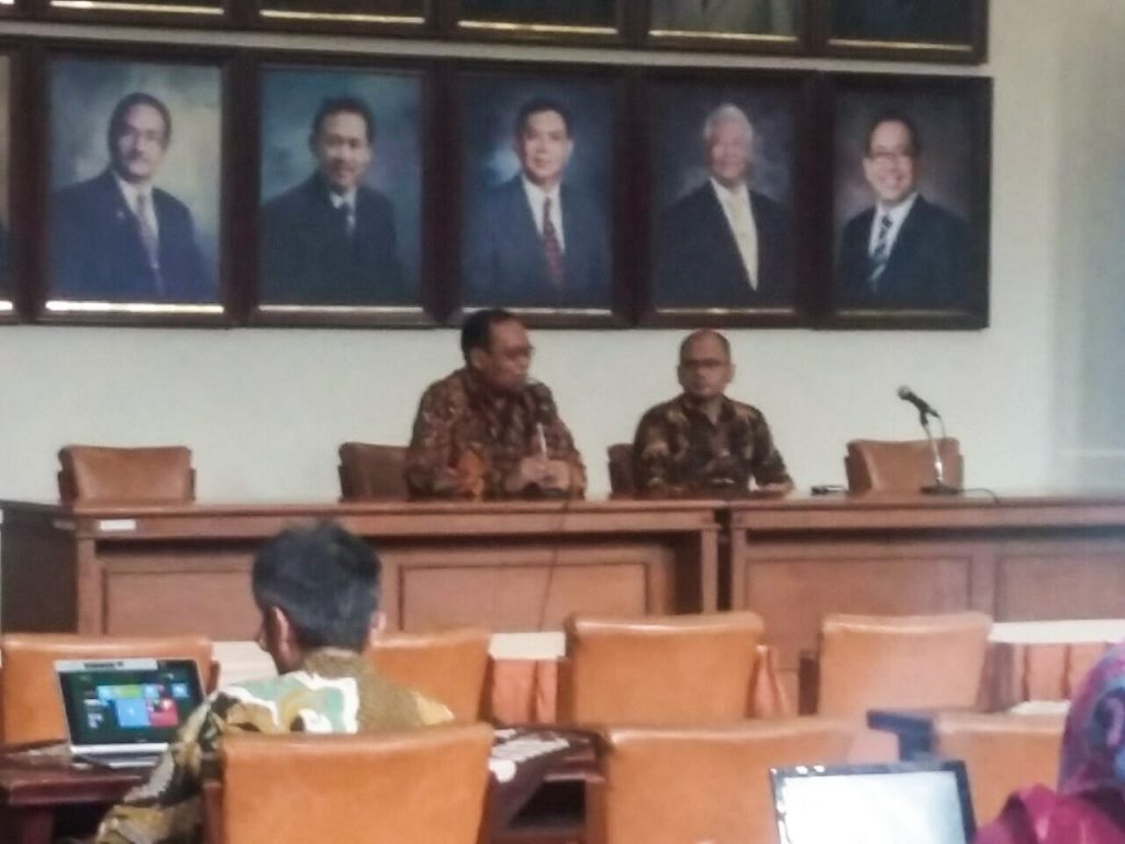 UGM dan KPK Berikan Sosialisasi dan Asistensi Pengisian LHKPN ... UGM dan KPK Berikan Sosialisasi dan Asistensi Pengisian LHKPN ...