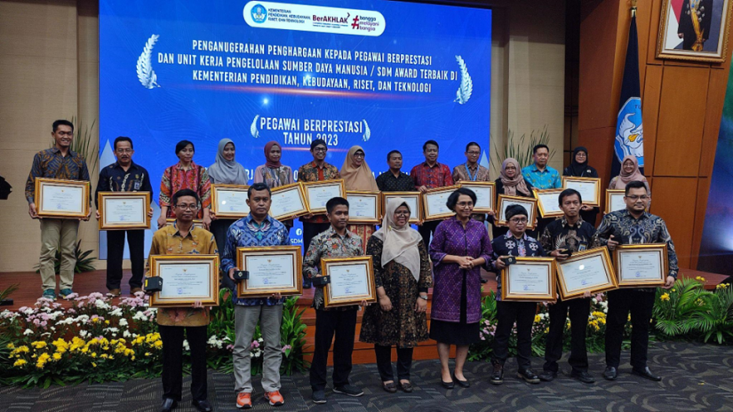 Dr.rer.nat. Wiwit Suryanto, S.Si., M.Si. Meraih Juara 2 dalam Pemilihan ...